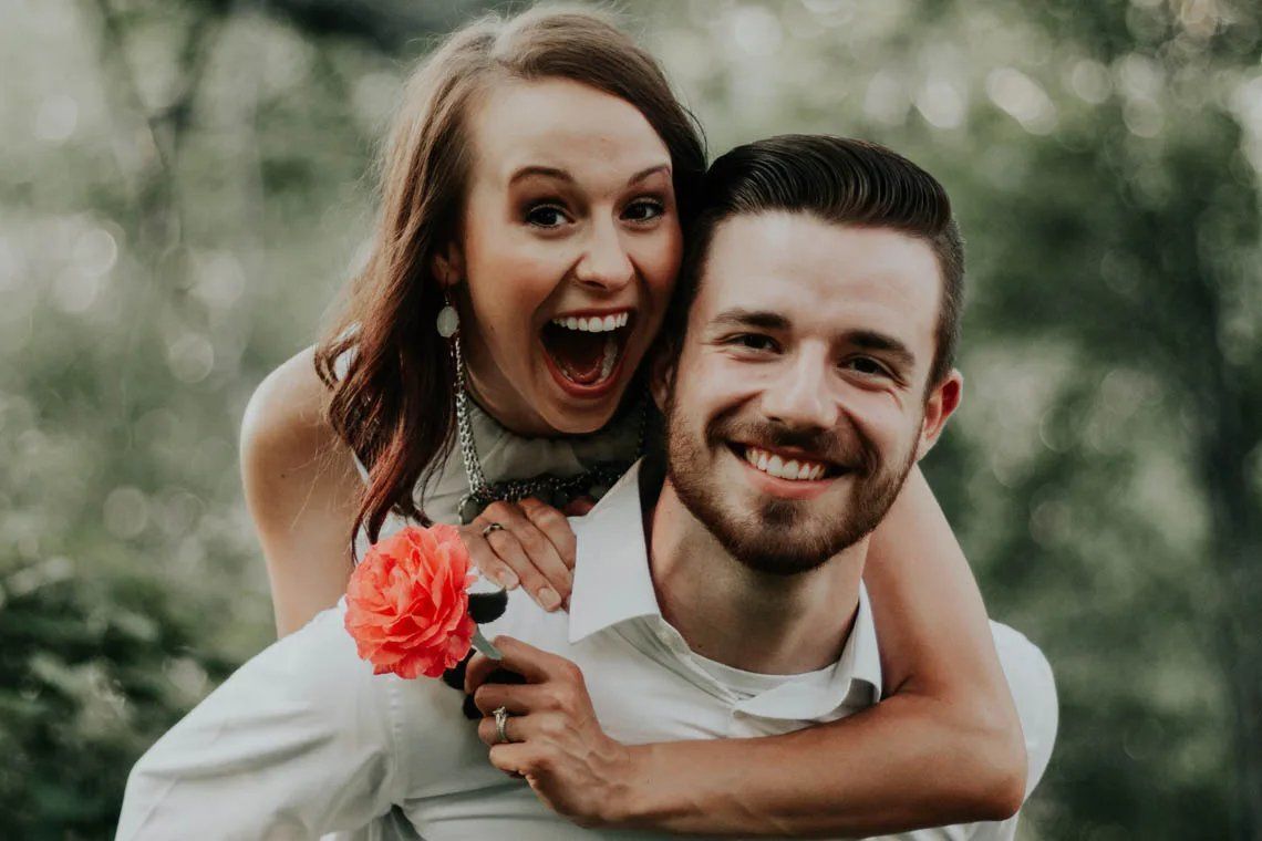 How to date tall women - Tips to date woman taller than you